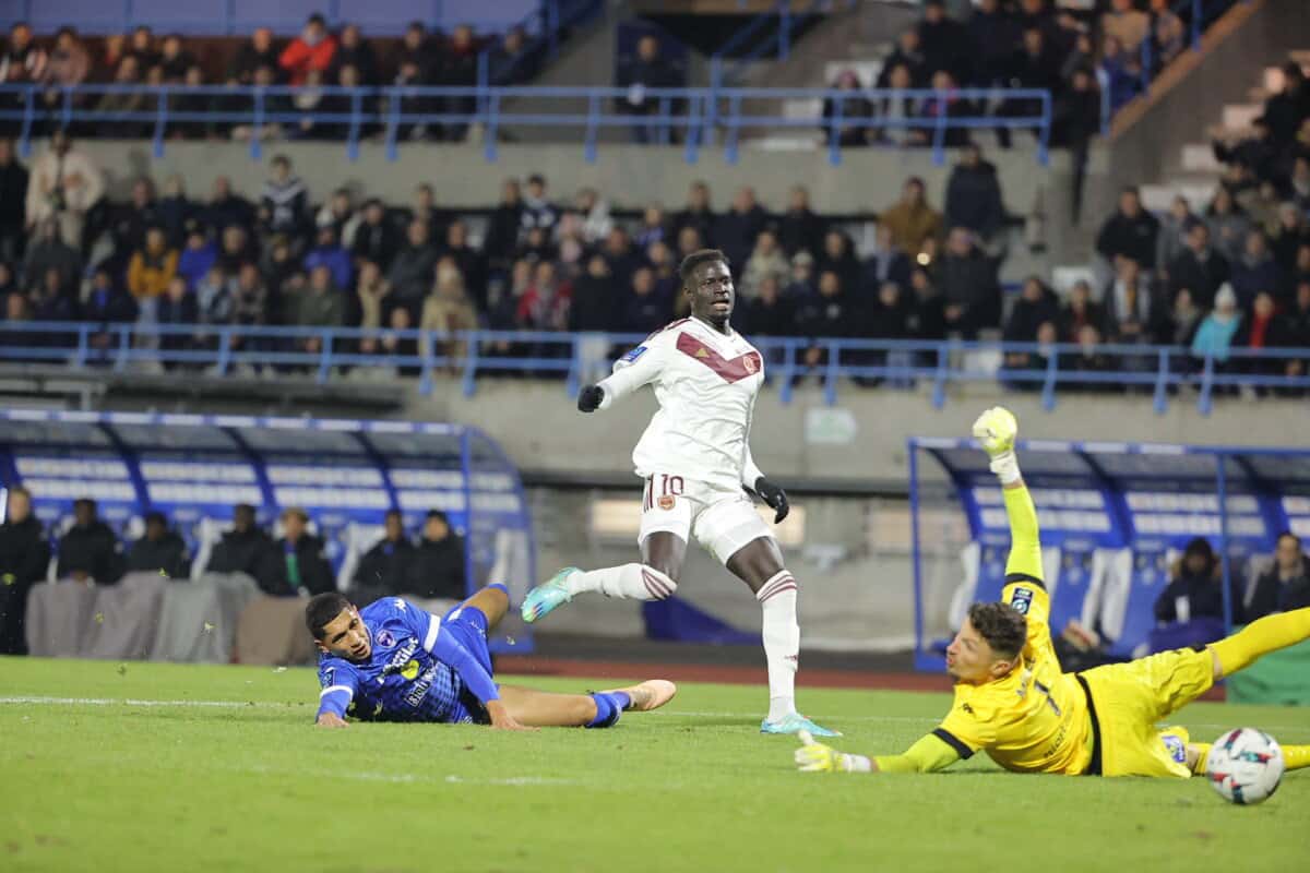 Ligue 2 : Aliou Badji buteur mais Bordeaux prend l'eau contre Niort d'un Amadou Sagna décisif ...