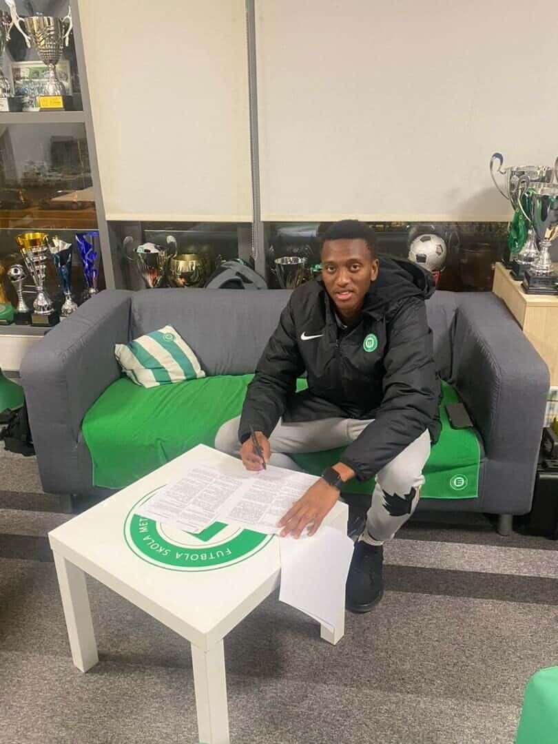 Mercato : La valse de départs continue à GF, Ousmane Sow s'engage avec ...