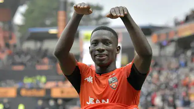 Ligue 2 - Lorient : Sambou Soumano signe son premier doublé de la ...