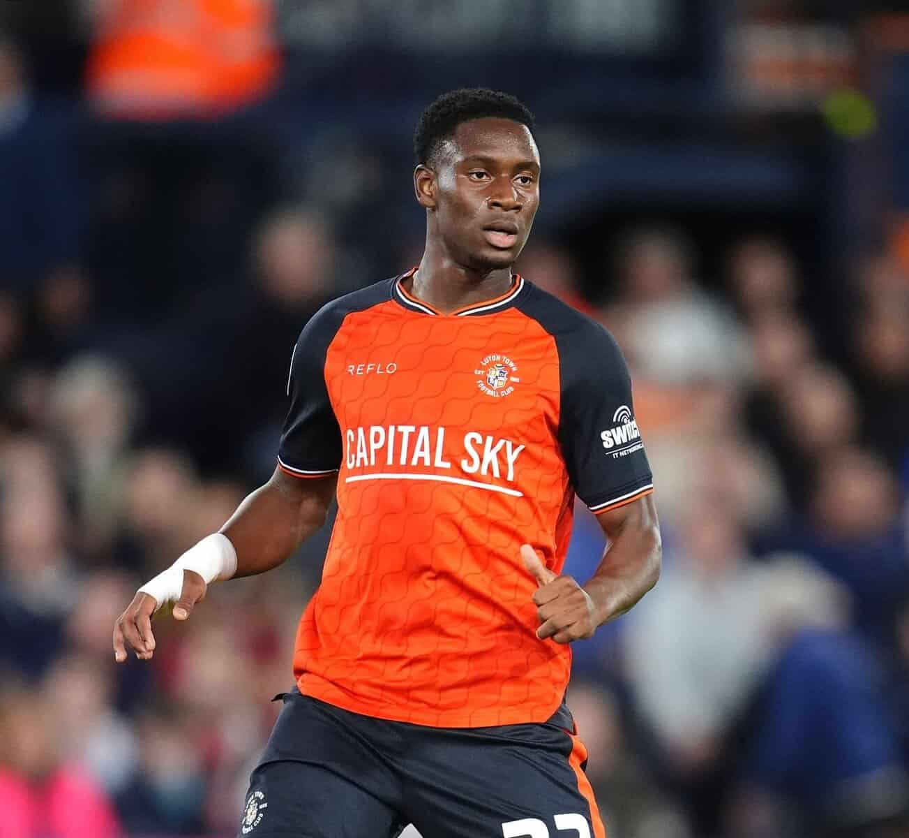 FA Cup : Lamine Fanne Dabo buteur et passeur, Luton Town passe au ...