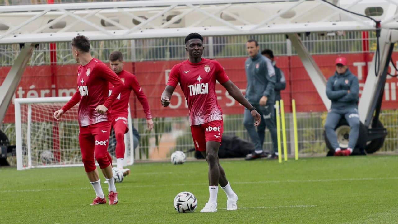 AS Monaco - Lamine Camara de retour à l’entraînement ce vendredi après ...